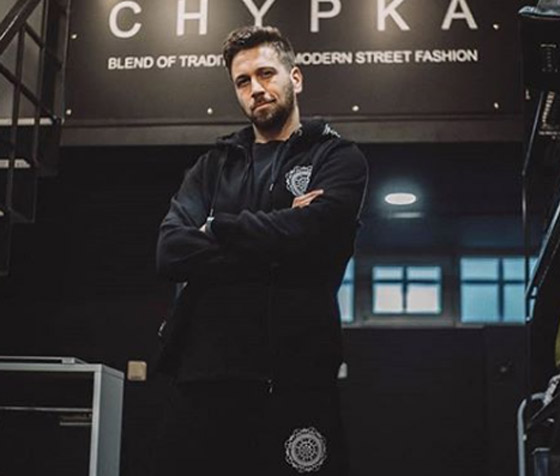 shayefpro.com > كرواتي يدخل موسوعة غينيس لدفع سيارة لمسافة 66 ميلا لمدة 24 ساعة!